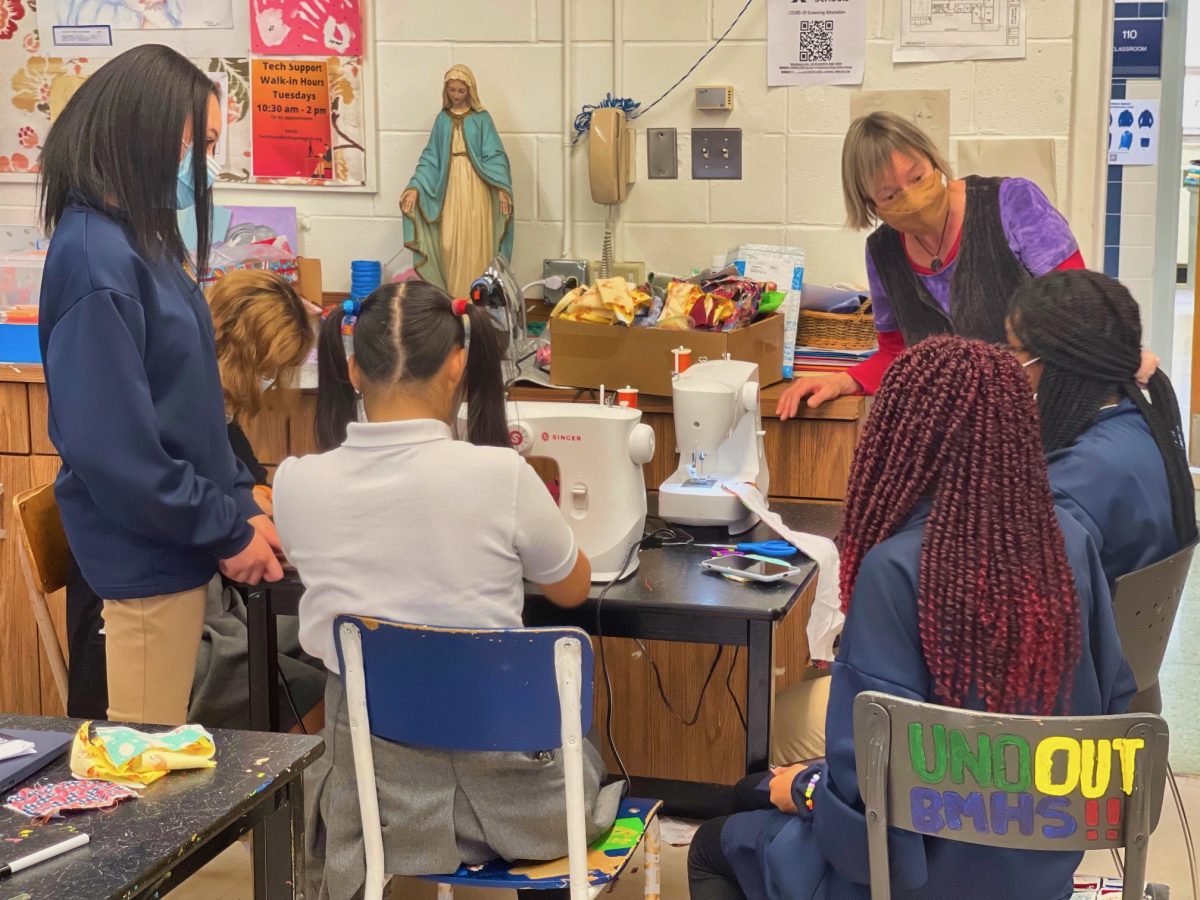 Maria's Sewing Machine Class Takes Off: The Kids Are Sewing, The ...